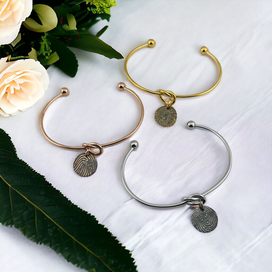 Personalised Fingerprint Knot Disc Bangle | Memorial Gift | Loved Ones ...