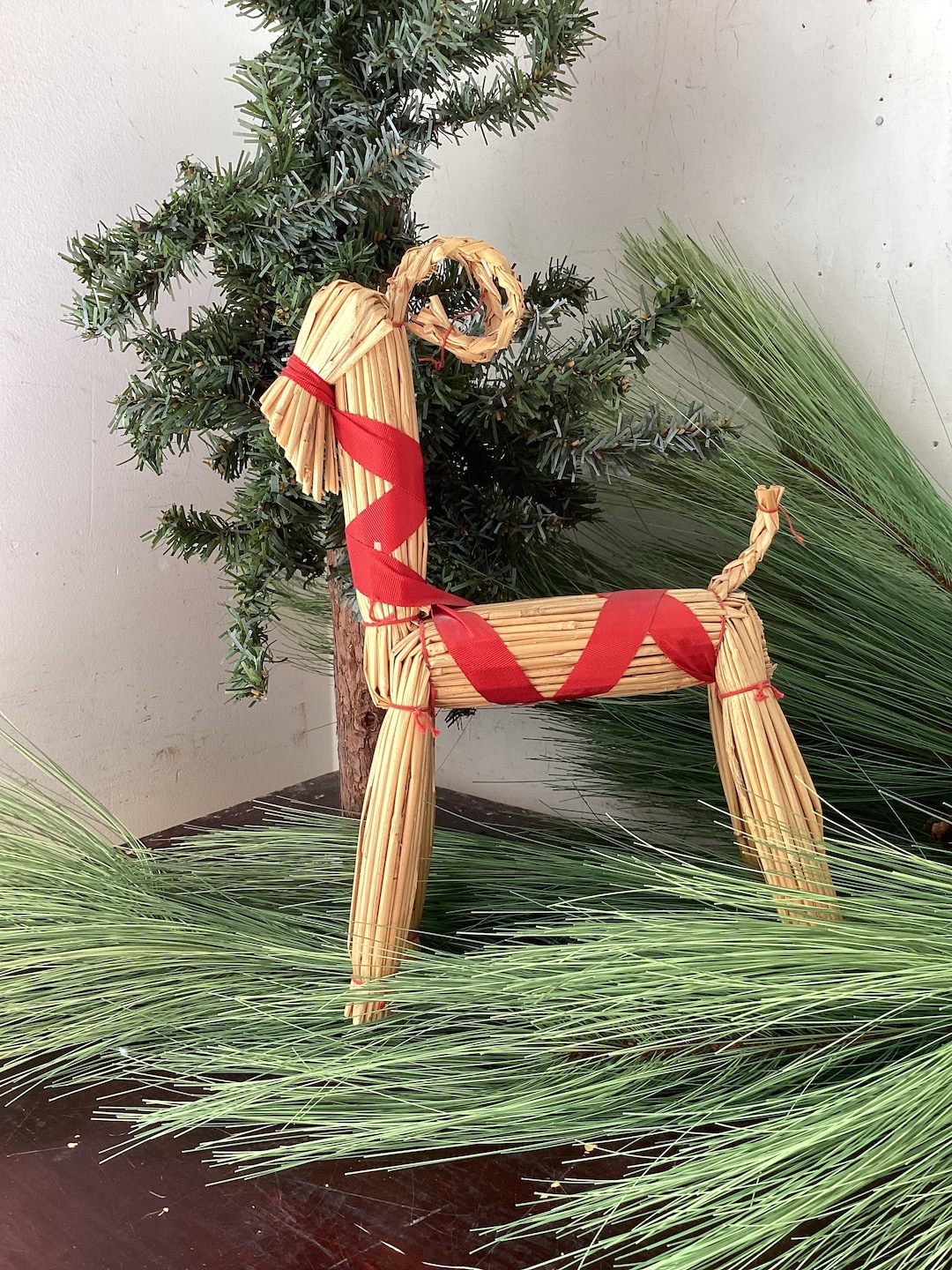 Swedish Straw Yule Goat. Traditional Festive Christmas Straw Goat With ...