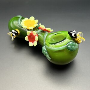 Flowers Glass Pipes With Bees Beautiful Girly Pipe Cute - Etsy