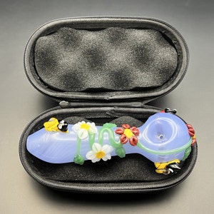 Flowers & Bees Pipe Glass Floral Pipes Beautiful Girly Pipe Cute ...