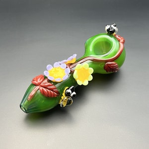Flowers Glass Pipes With Bees Beautiful Girly Pipe Cute Floral Pipe 5.5 ...