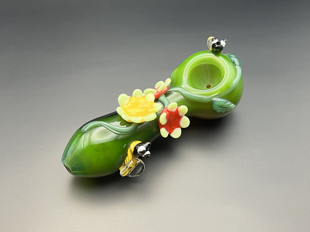 Flowers Glass Pipes With Bees Beautiful Girly Pipe Cute - Etsy