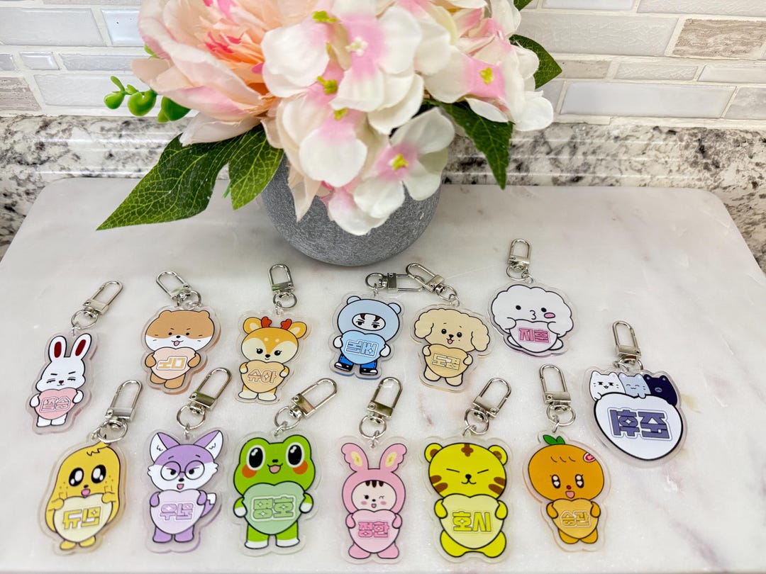 Seventeen Mini Teen Key Chain Pendant 5cm - Etsy