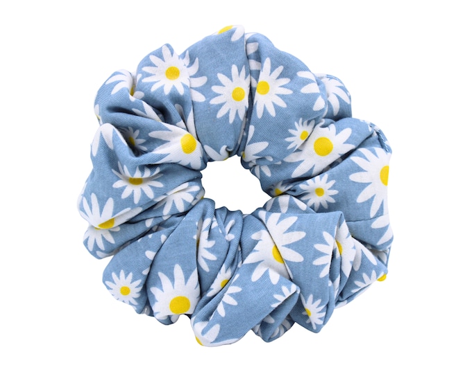 Large Blue Daisy Scrunchie, Flower Hair Tie, Hair Fashion, Hair Styles, Handmade Scrunchies ...
