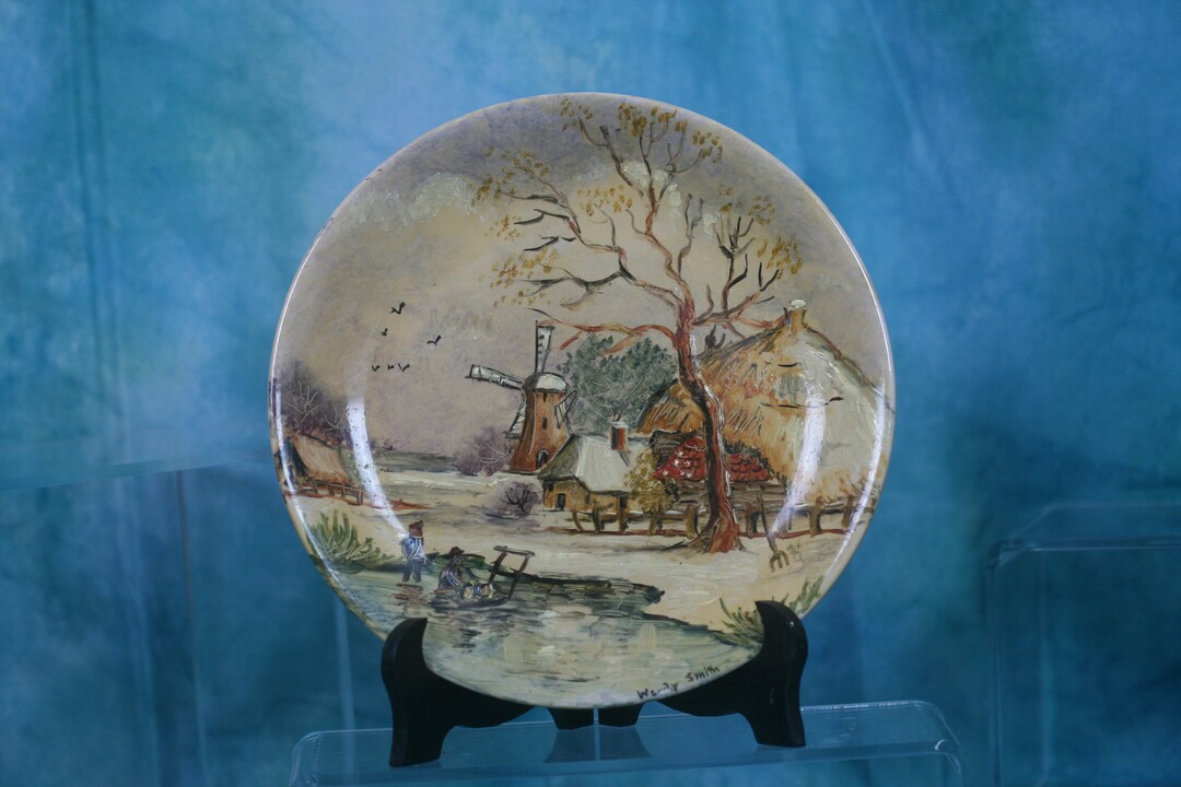 Set of Two Circular Plates From POOLE POTTERY Featuring Winter Scenes ...