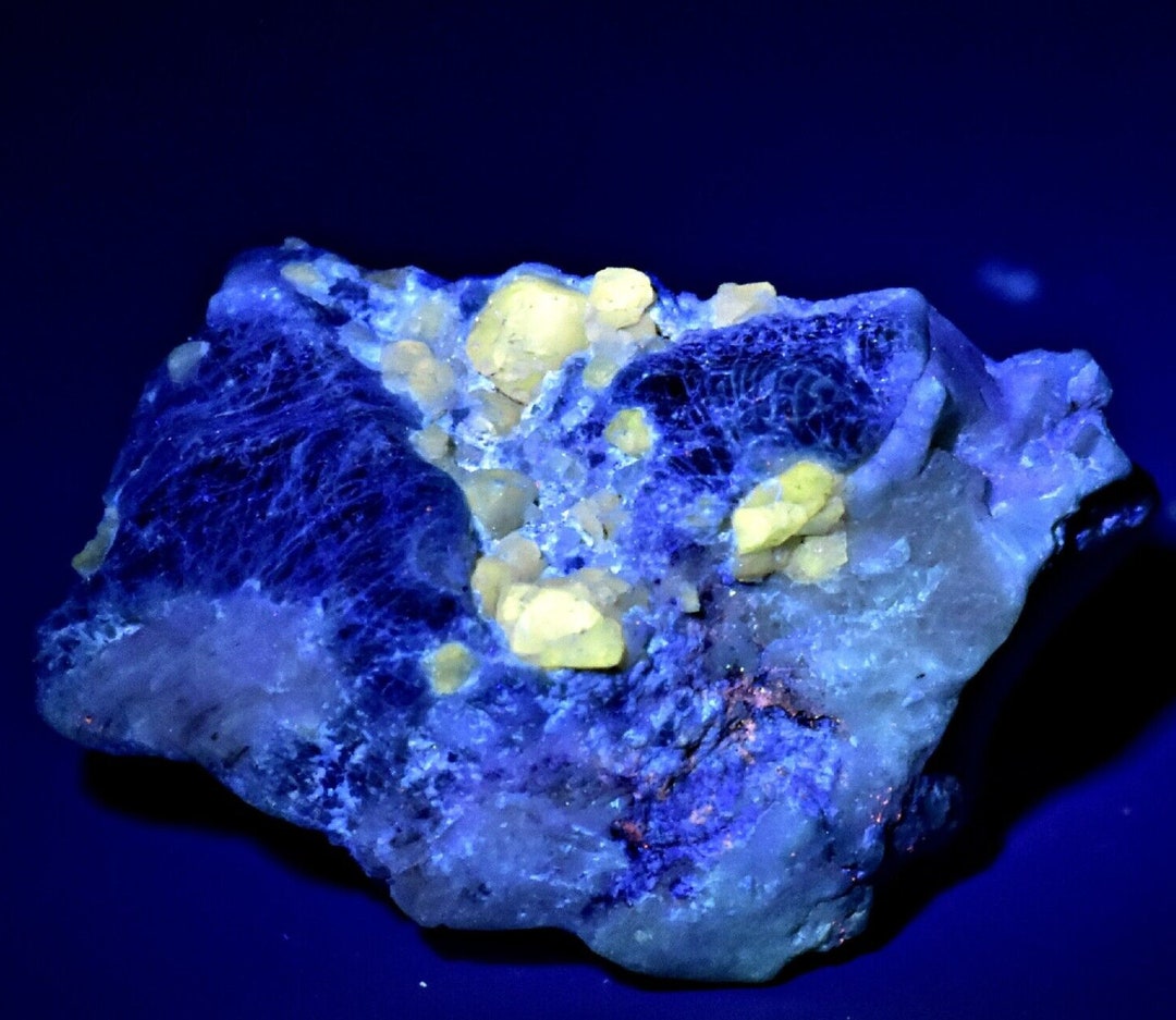 88 CT Rare Fluorescent Sodalite With Wernerite Scapolite Crystals on ...