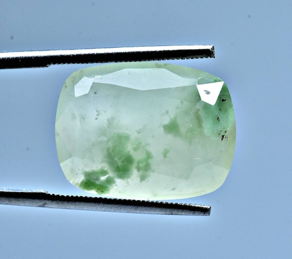 17 Carat Very Rare Faceted White Grossular Garnet Gemstone - Etsy