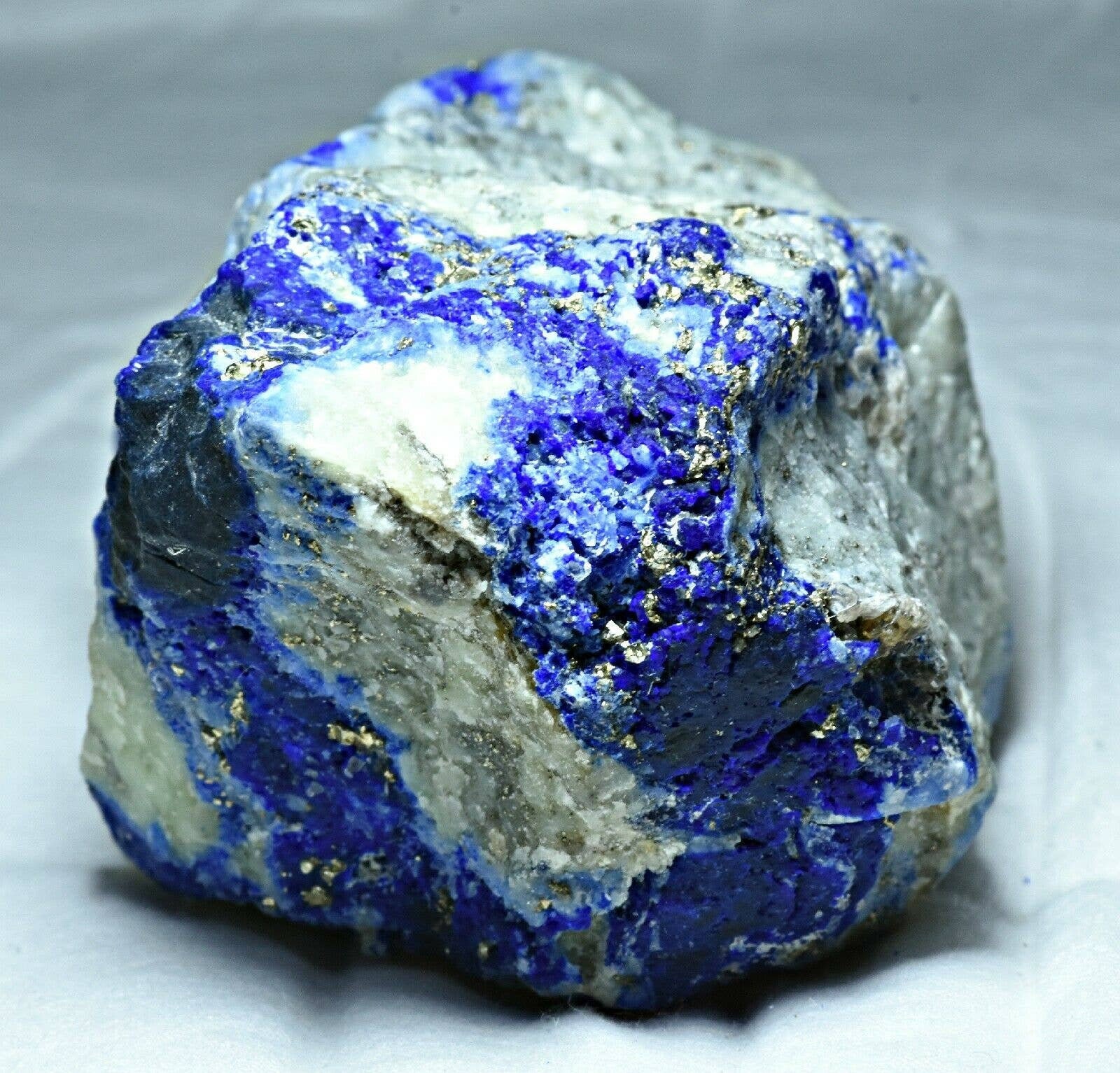 431g Hauyne Hyune Specimen With Sodalite Pyrite Calcite and Fluorescent ...