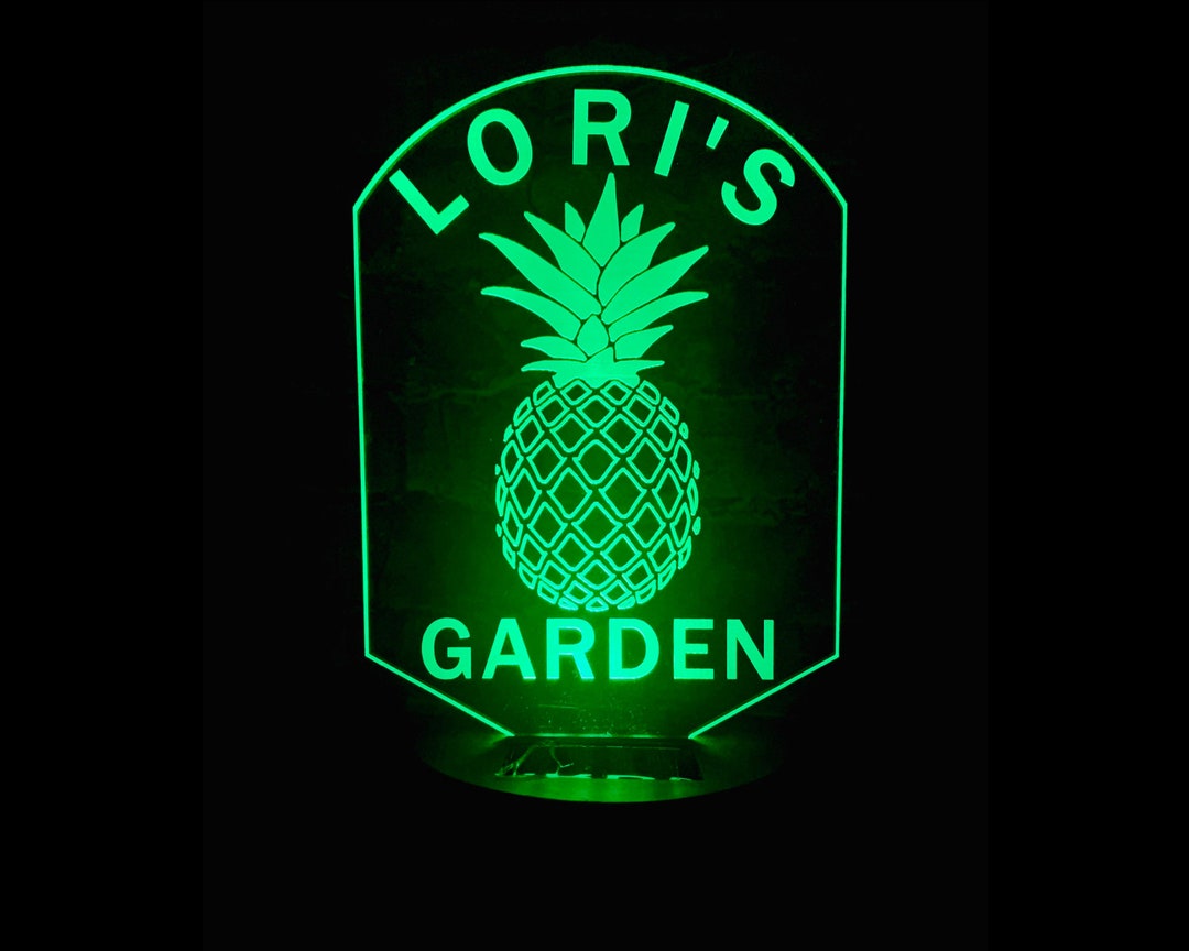 Personalized Pineapple Garden Sign, Solar LED Garden Sign, Yard Sign ...