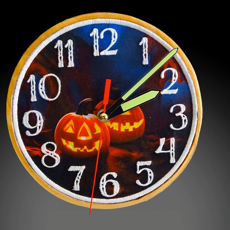 Halloween Clock - Etsy