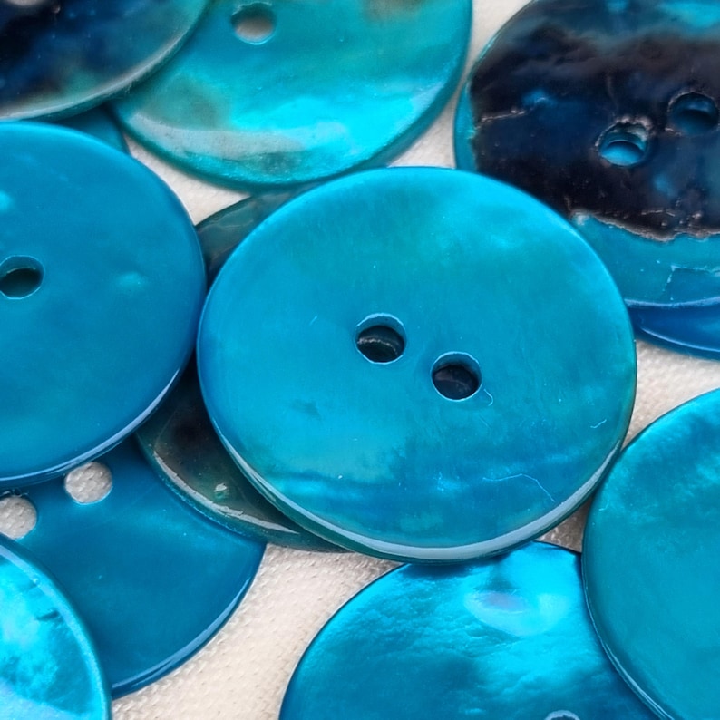Iridescent Turquoise Agoya Shell Button – 2-hole Mother-of-pearl - Etsy