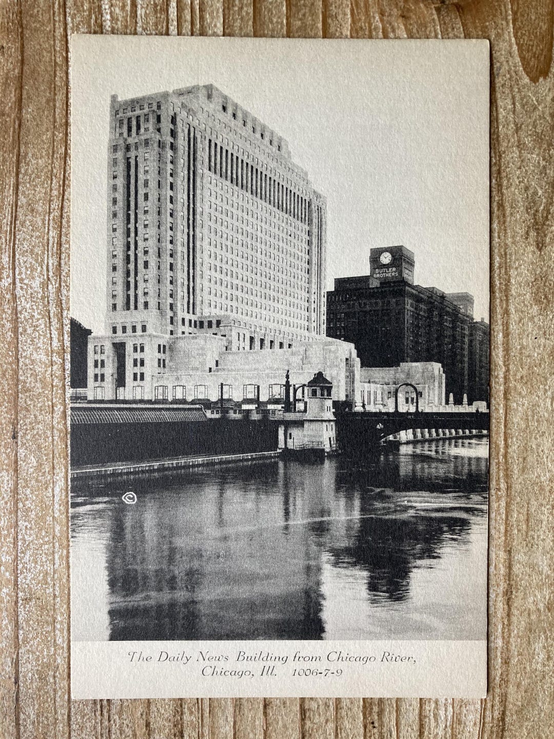The Daily News Building, Chicago River, Illinois, Chicago World's Fair ...