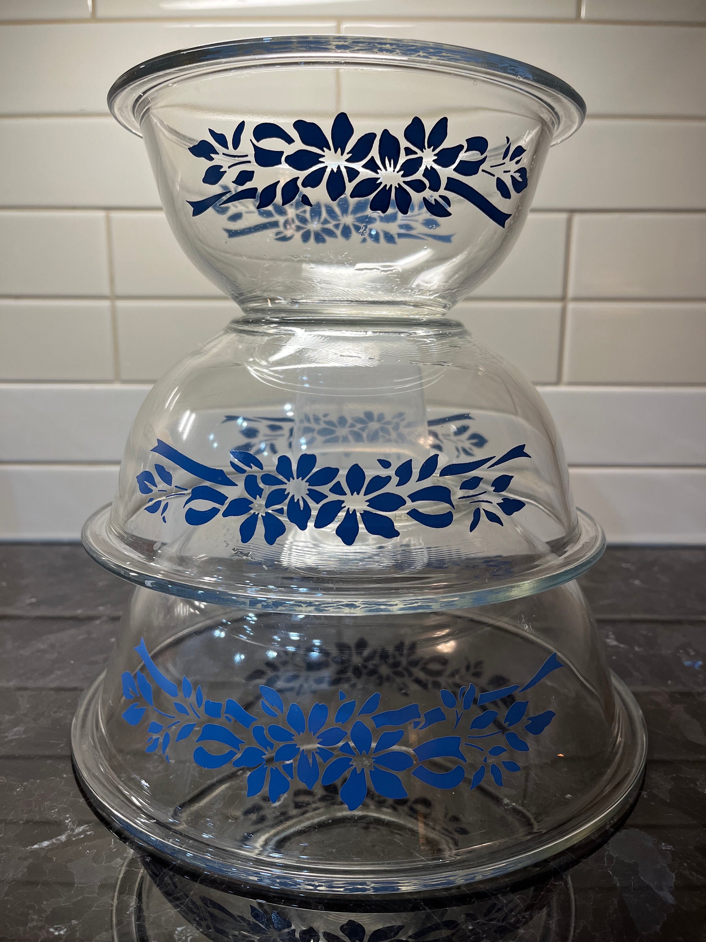 Vintage Pyrex Mixing Bowls: Blue Flower Ribbon Nesting Set - Etsy