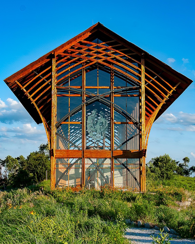 Holy Family Shrine Gretna Nebraska Unique Glass Wood Chapel Peaceful ...