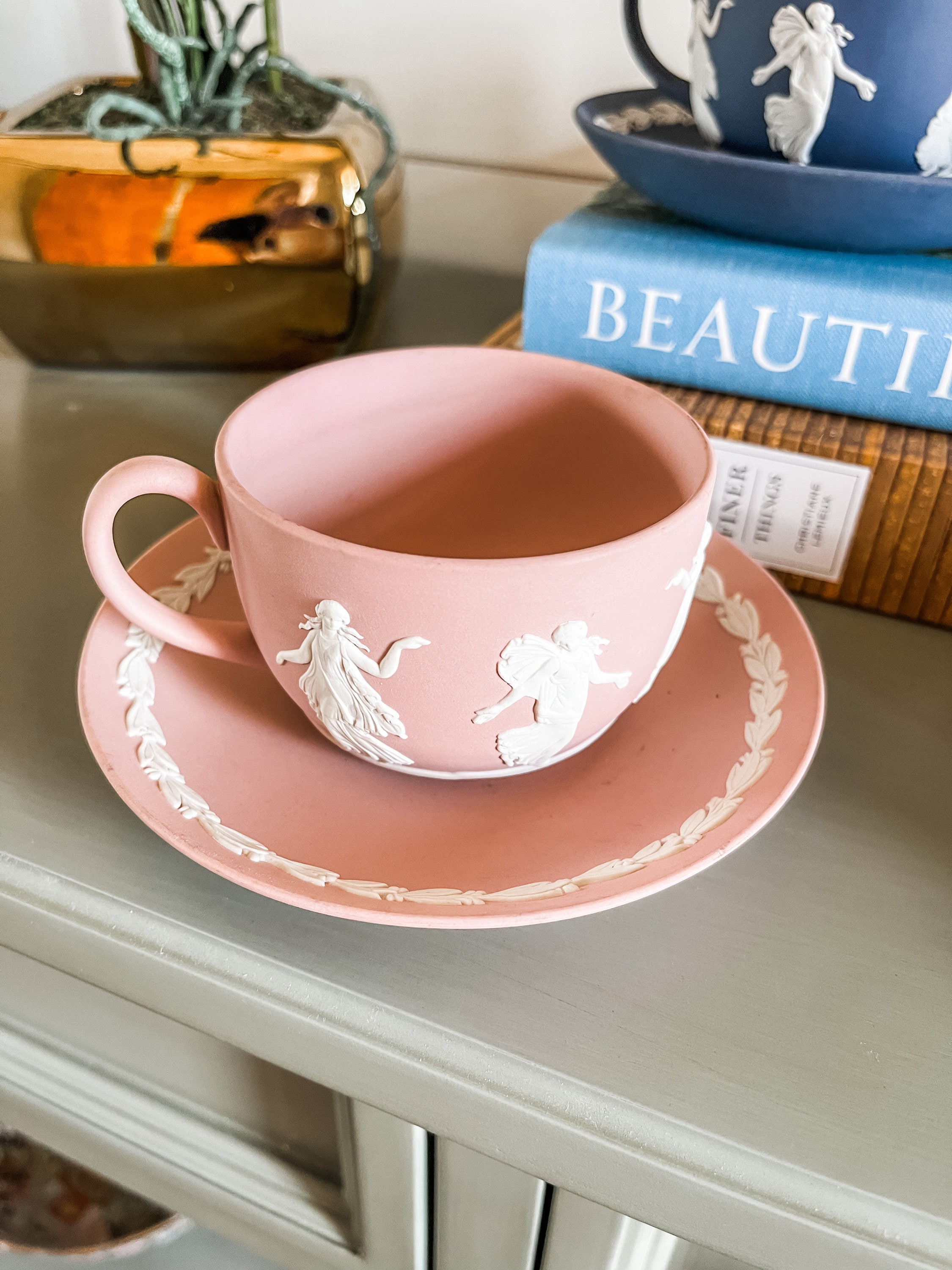 Wedgwood dancing Hours Tea Cups and Saucers. - Etsy