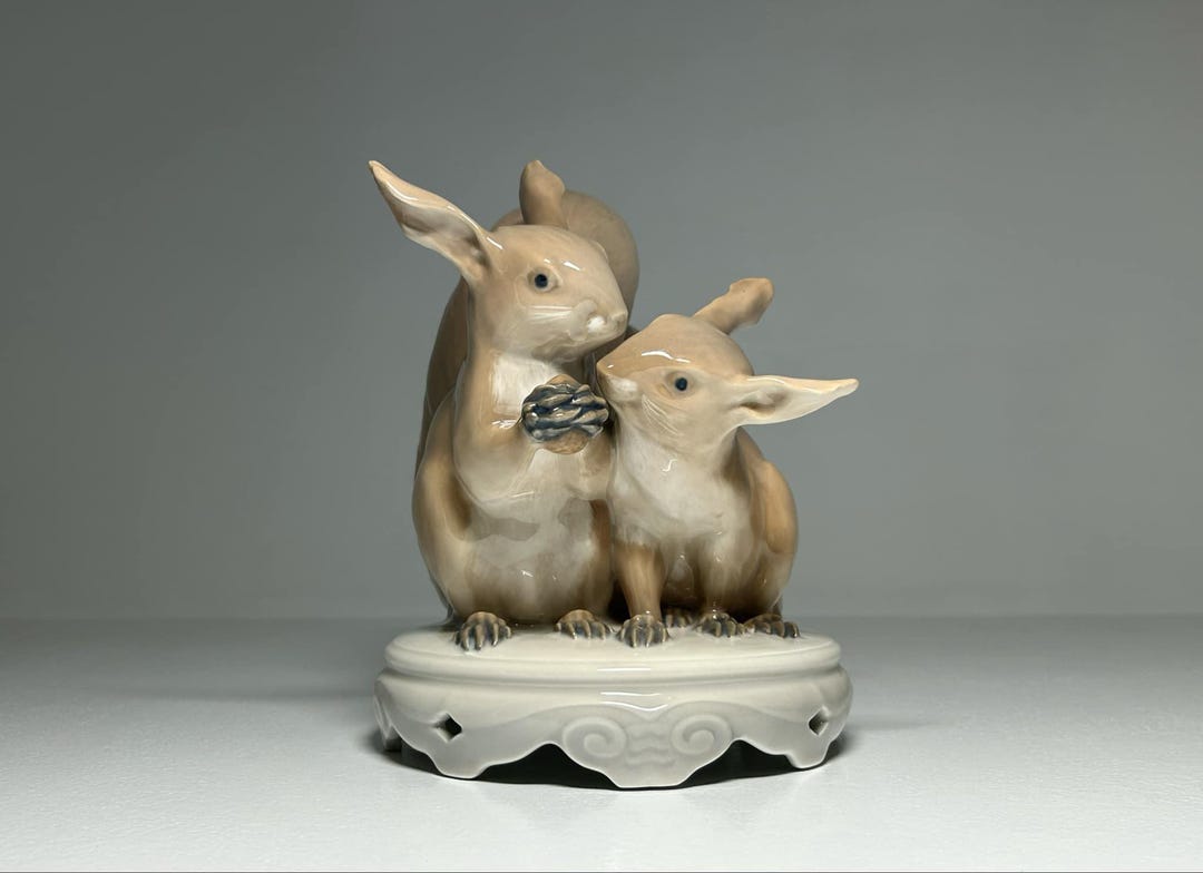 Royal Copenhagen Denmark Larger Figurine Pair of Squirrels #416 First ...