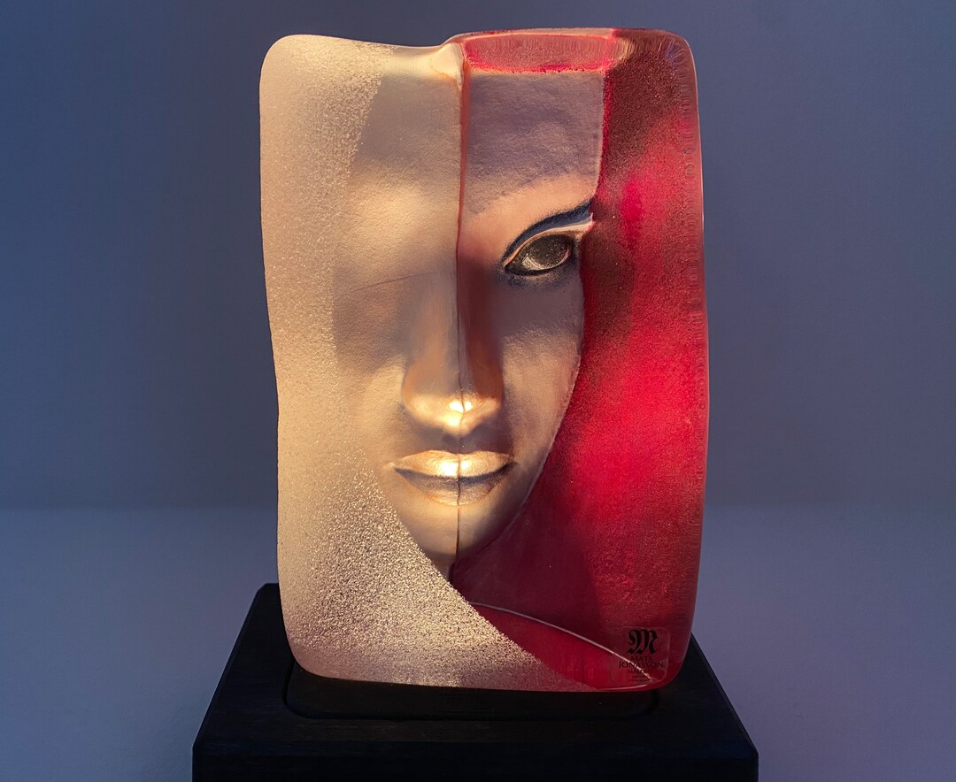 Mats Jonasson Art Glass Statue Mazzai 65118 On Stand With Light Etsy