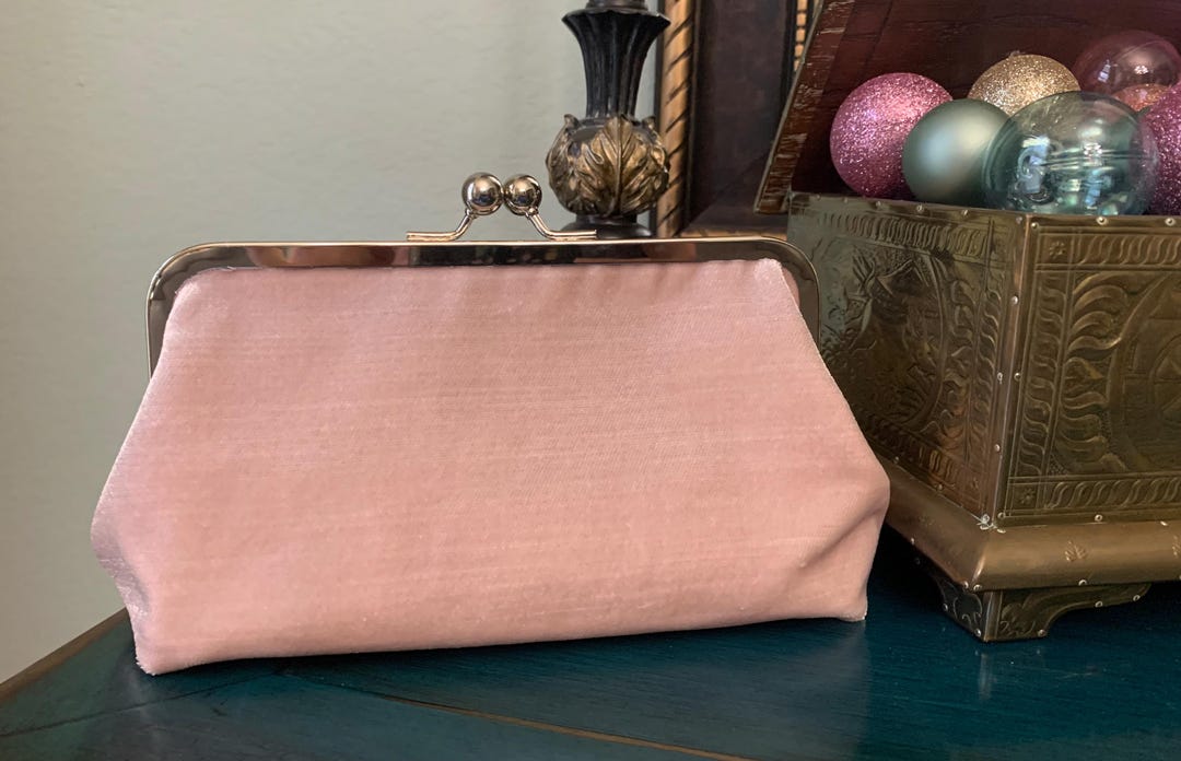 Silver Clutch Purse Made With Pink Velvet and Lined With Blue and Pink ...
