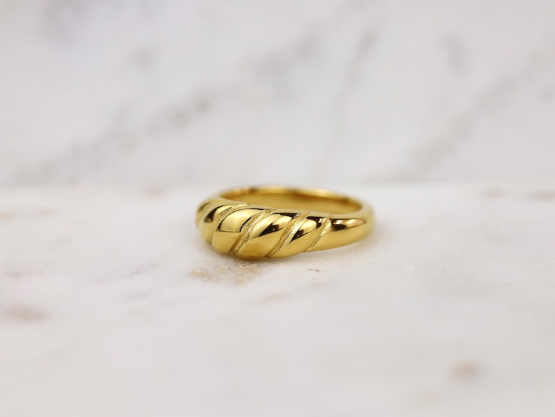 18K Gold Croissant Ring Twisted Rope Minimalist Stacking - Etsy