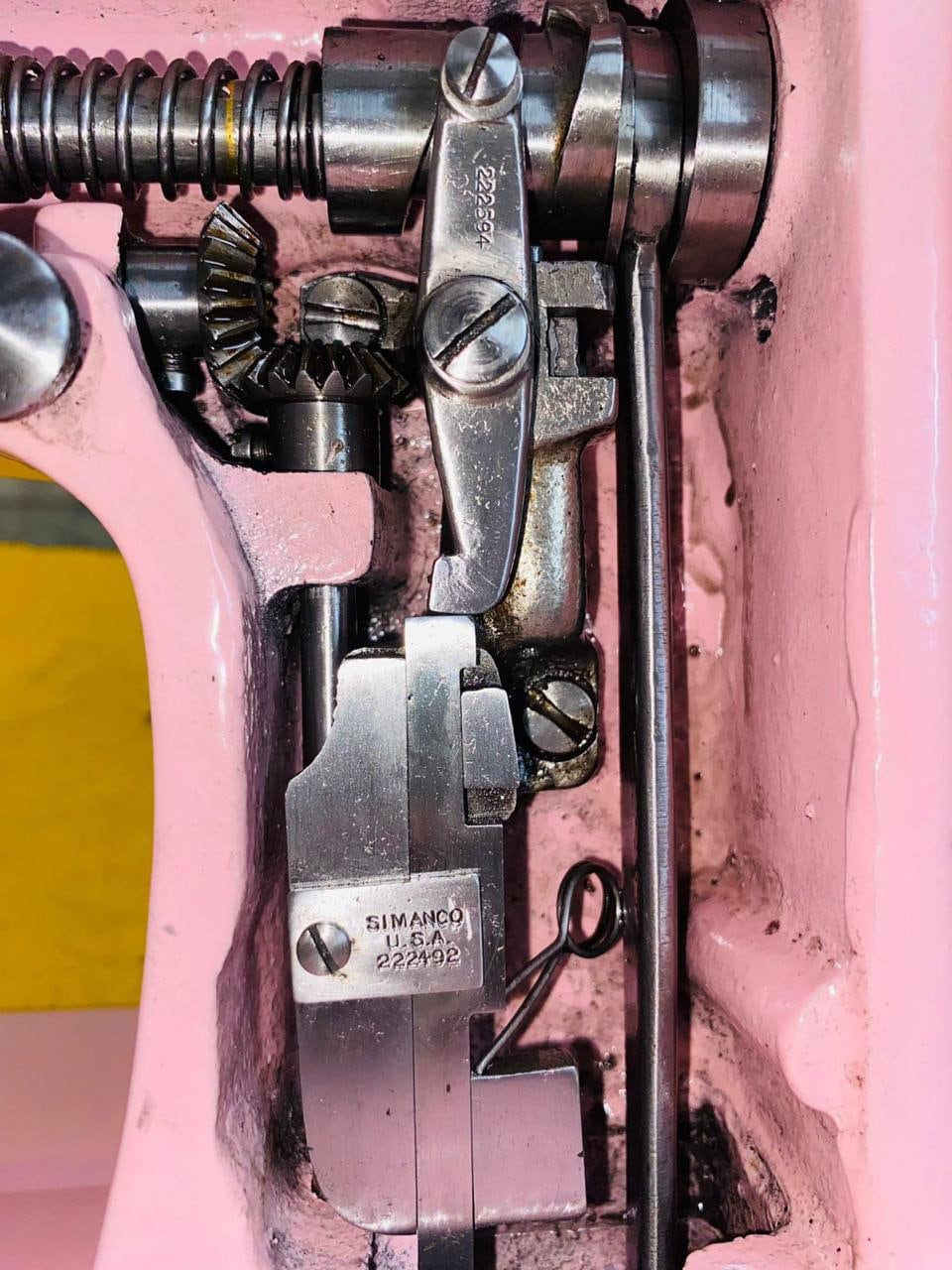 Singer 114w103 Restored Chainstitch Moss Stitch Sewing Machine With All ...