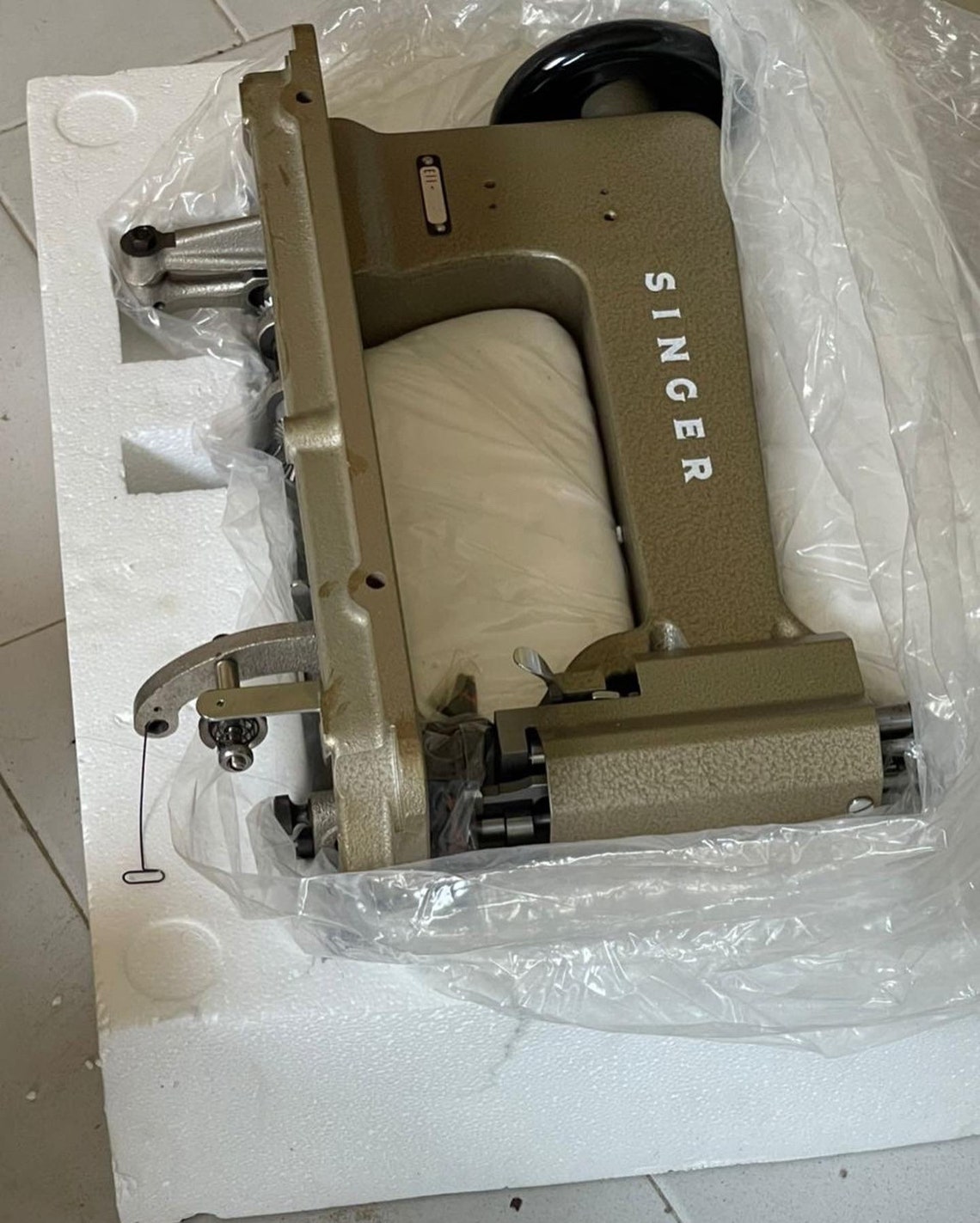 Singer 114e103 Chain & Moss Stitch Embroidery Machine JAPANESE Version ...