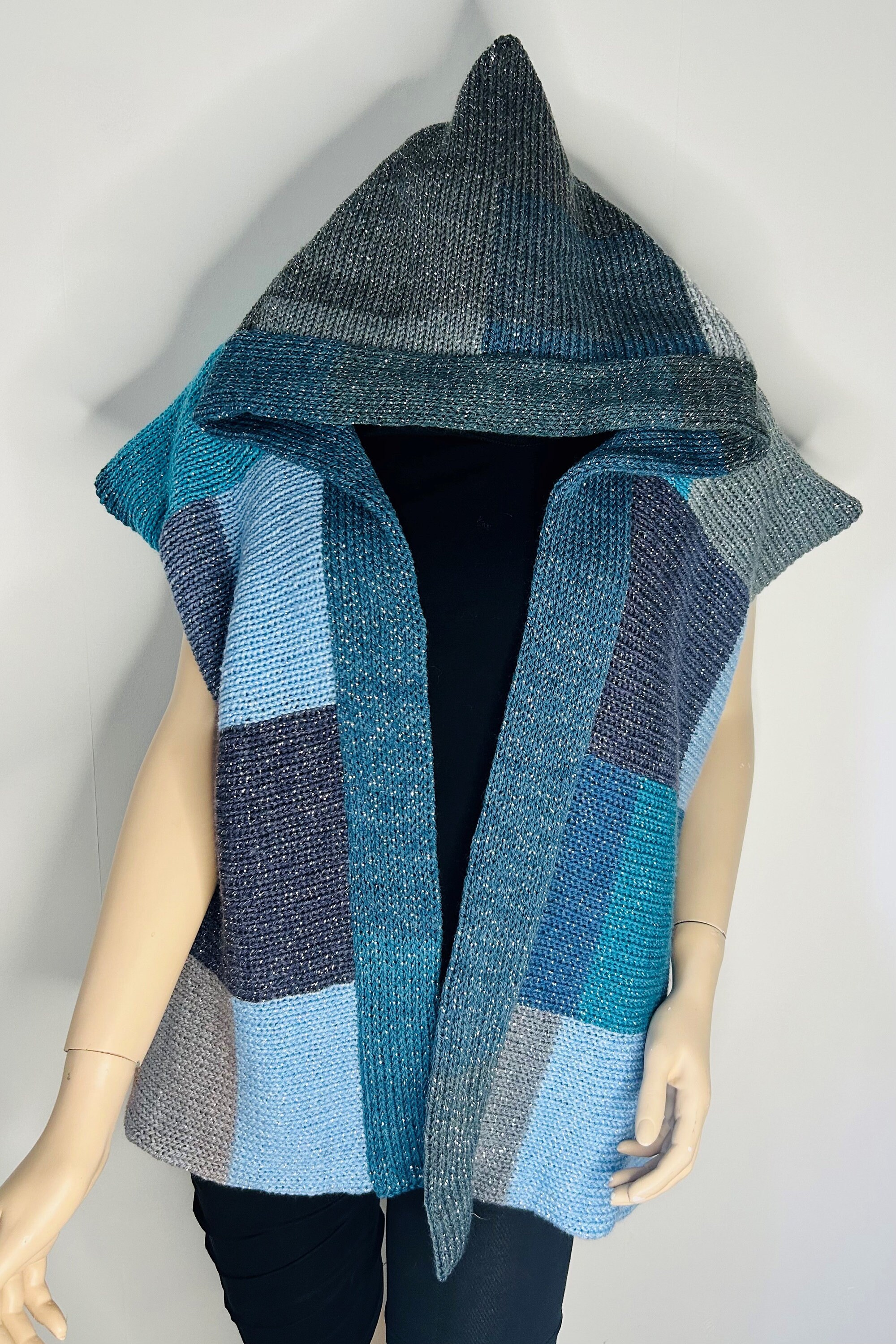 Knitting Machine Pattern - Hooded Gilet - Addi, Sentro 48 46 22 Pin ...