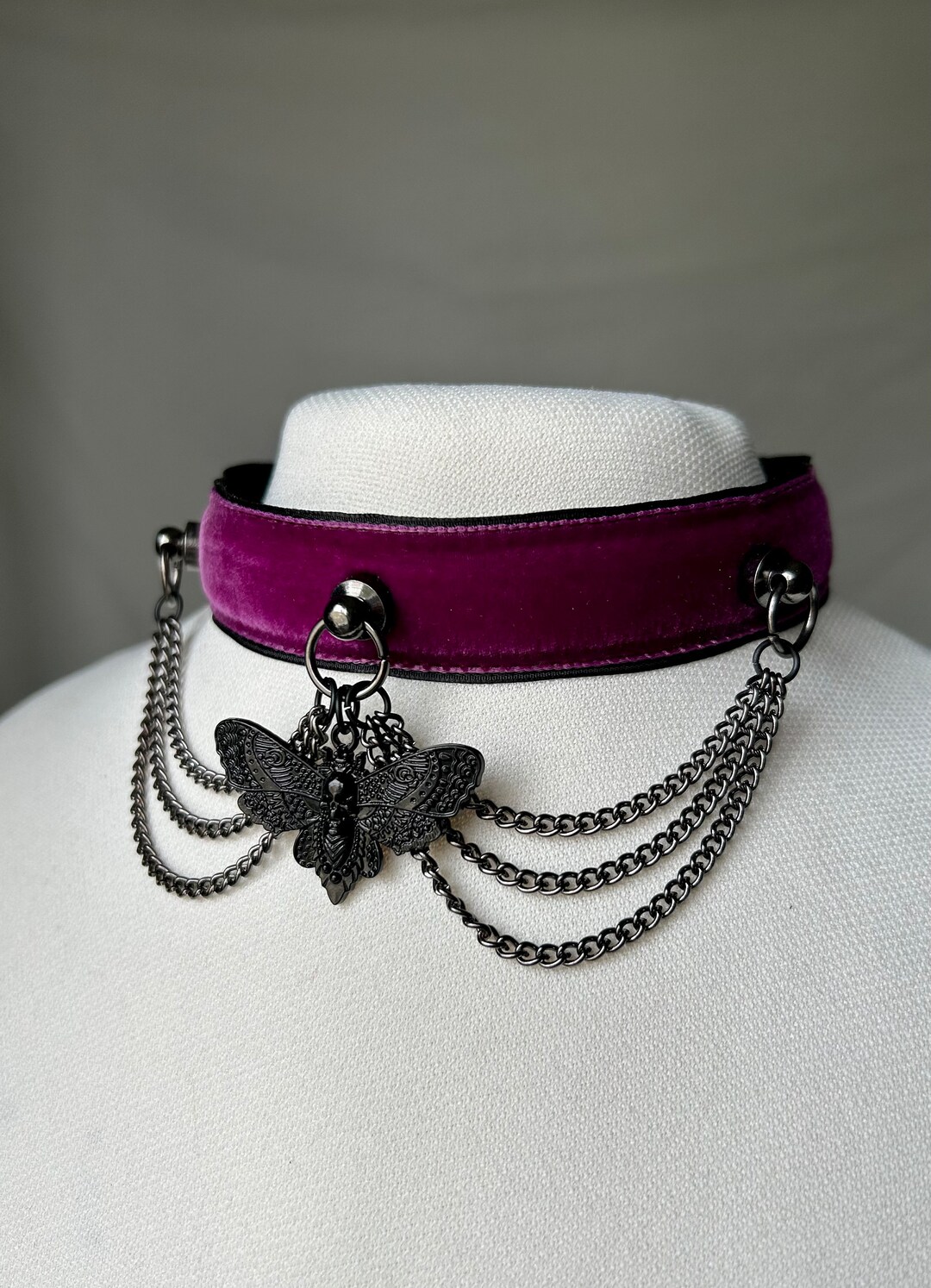 Lockable Choker in Purple Velvet and Black Satin, Fits Necks Between 35 ...