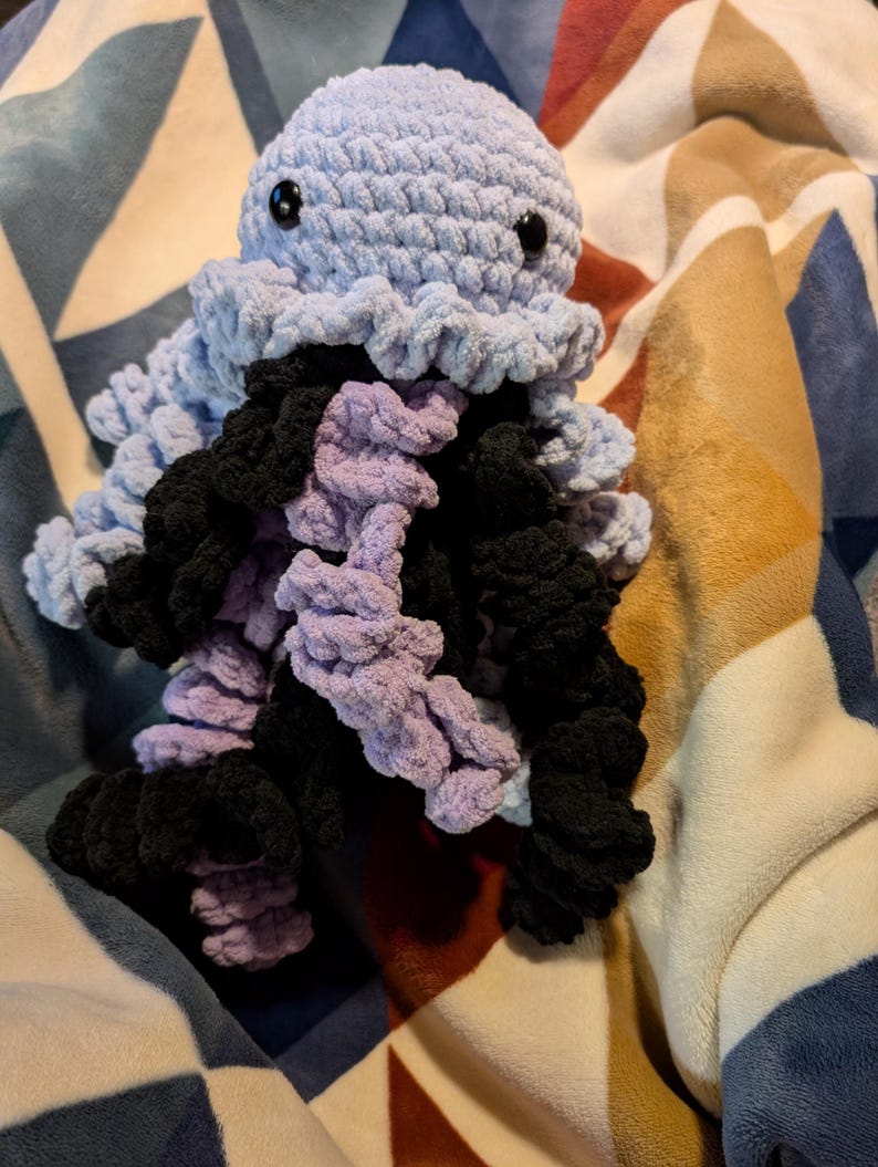 Amigurumi Jumbo Jellyfish Plushie - Etsy