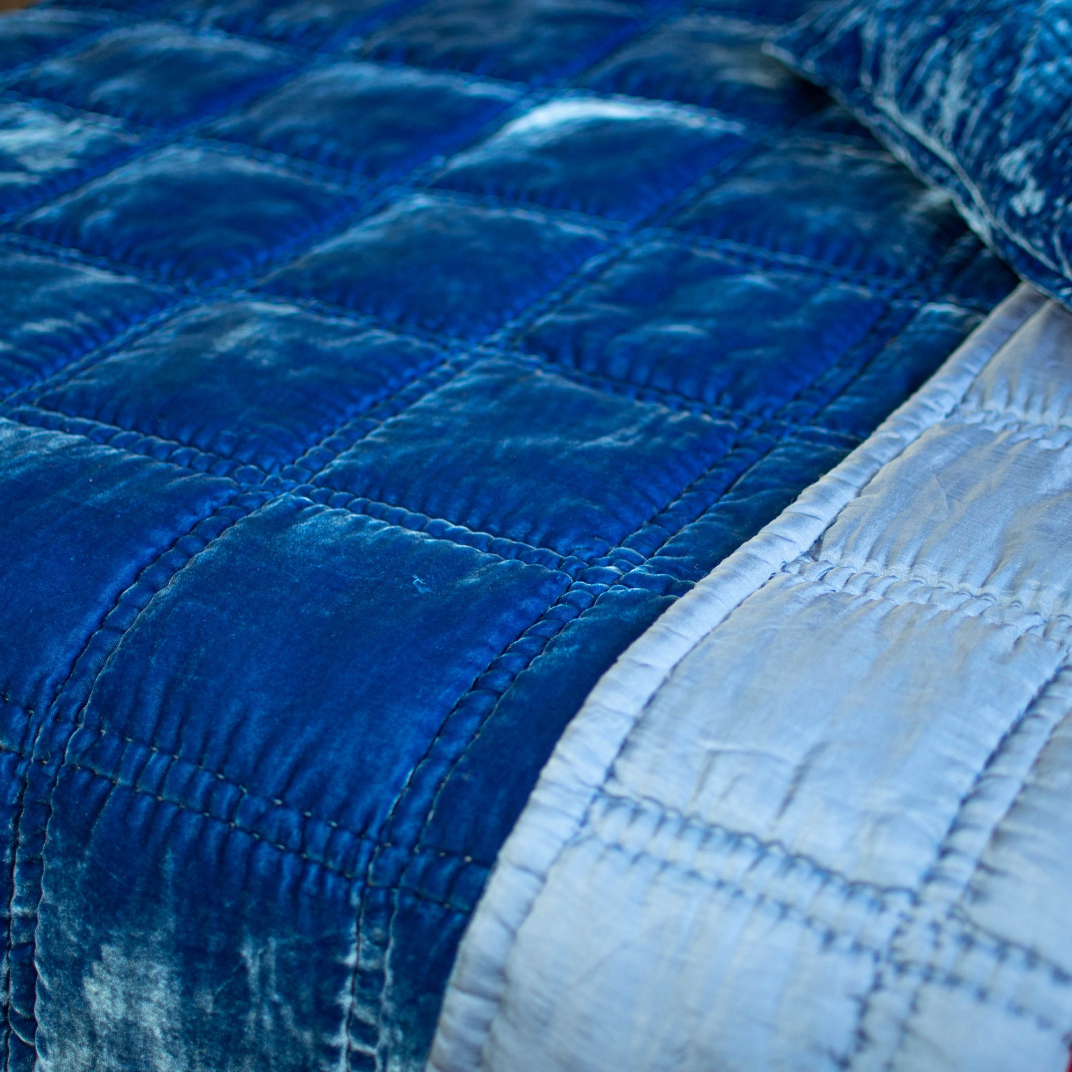Hand Quilted Duvet Throw| Blue Silk Velvet Throw| 100% Mulberry Silk ...