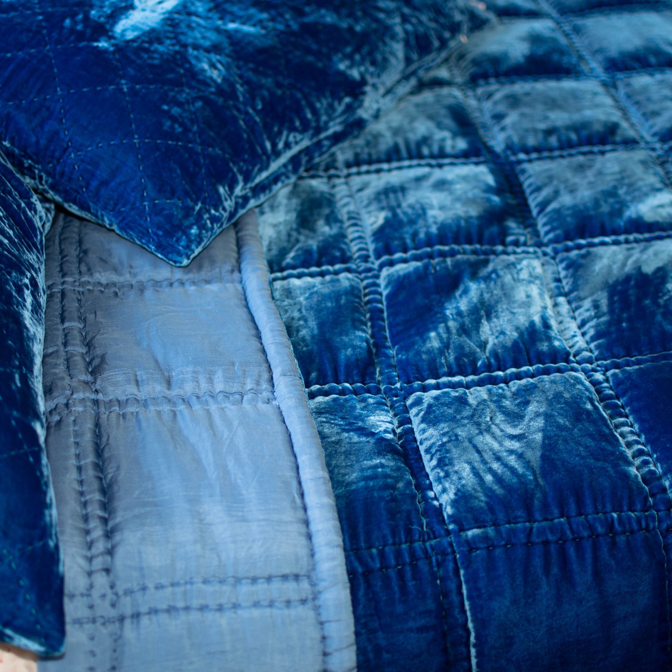 Hand Quilted Duvet Throw| Blue Silk Velvet Throw| 100% Mulberry Silk ...