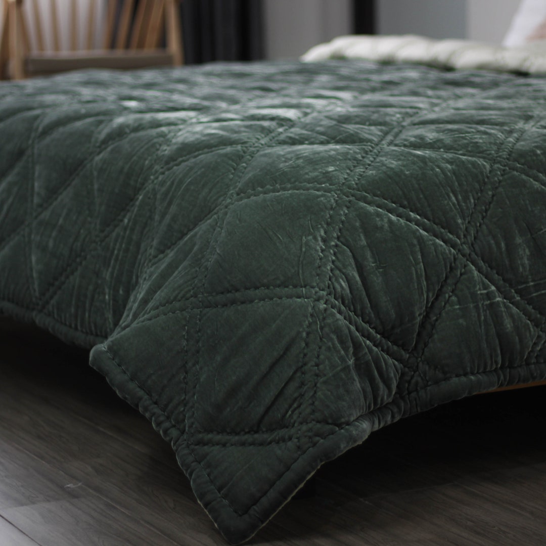 Best Silk Velvet and Mulberry Silk Quilt Duvet Bedspread| Silk Velvet ...