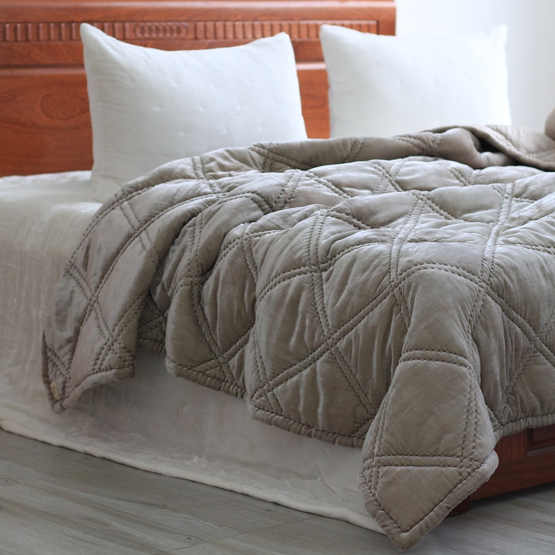 Best Silk Velvet and Mulberry Silk Quilt Duvet Bedspread Silk - Etsy