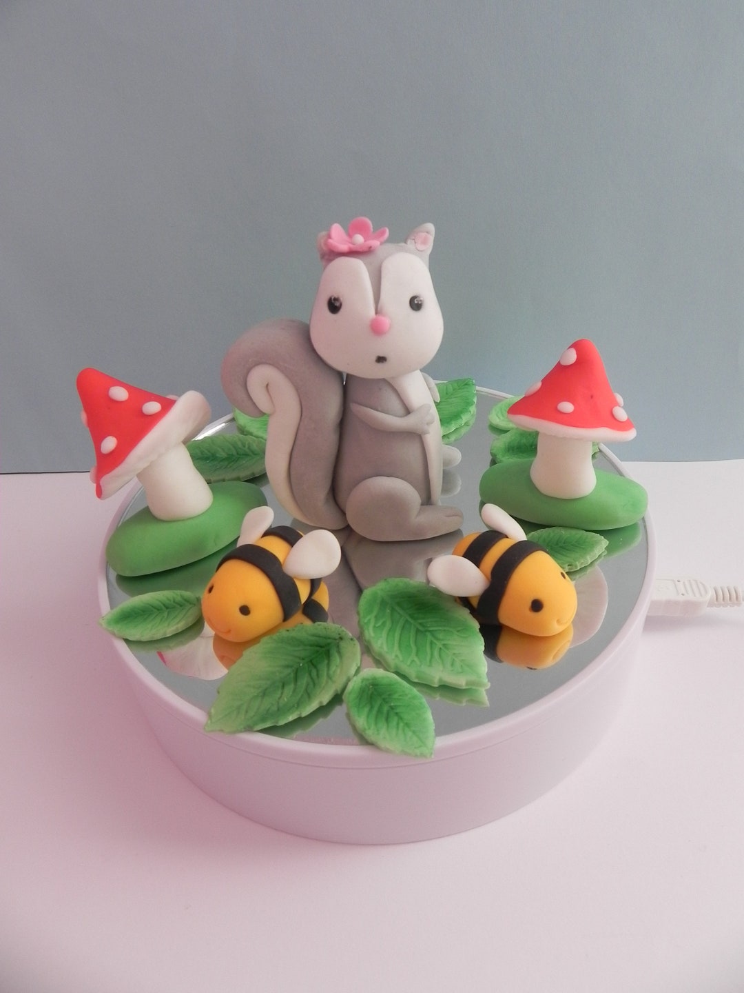 Fondant Squirrel Cake Topper for Birthday Cake Decorating, Edible ...