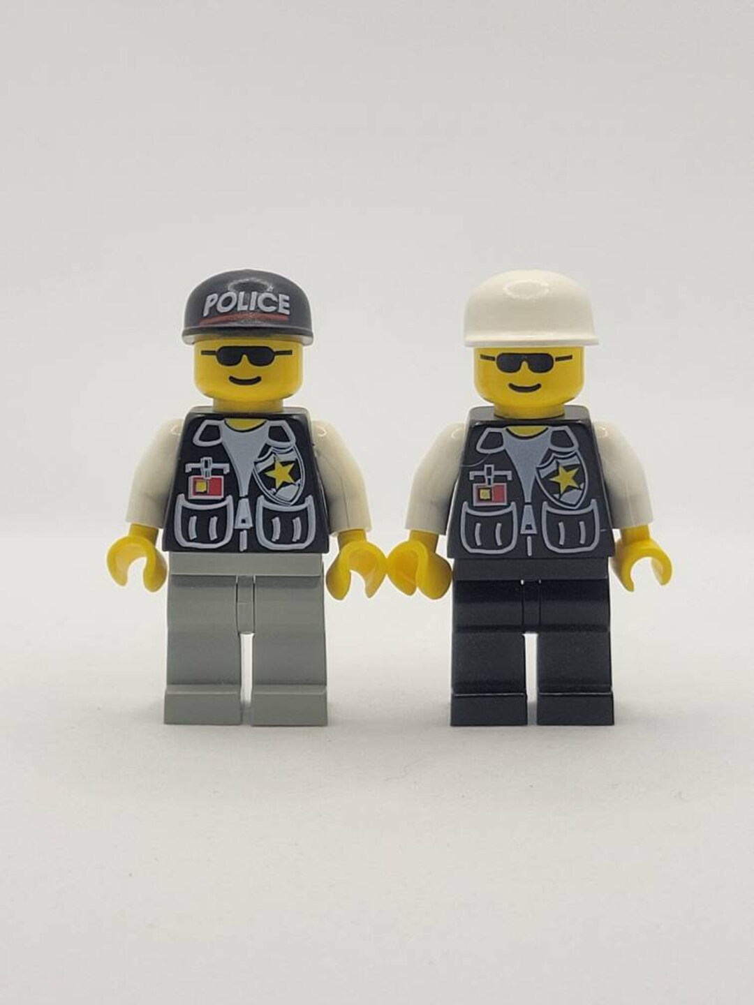 2x Vintage Lego Cop / Police Officer Minifigures - Etsy