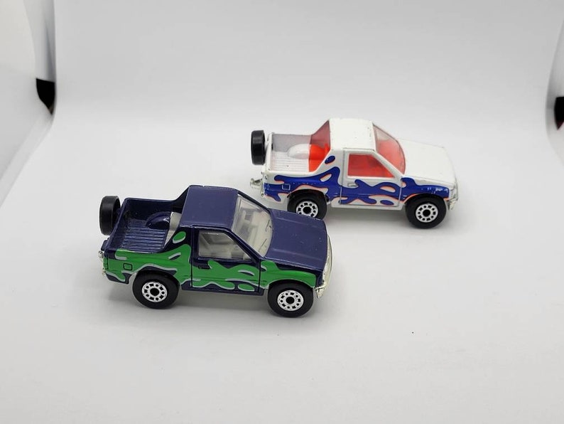 2x Vintage 1991 Matchbox Isuzu Amigo. White With Blue & Blue - Etsy