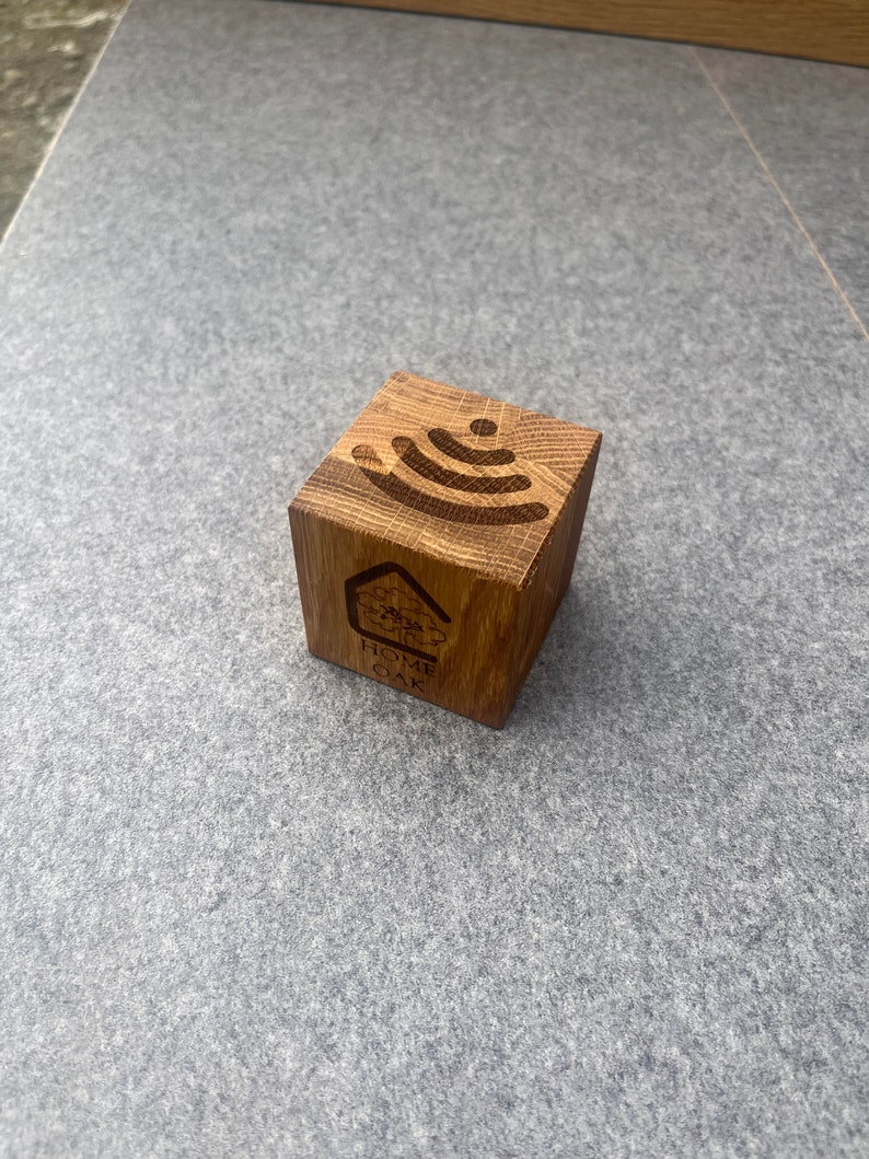 Wooden Cube With Company Logo or QR Code - Oak Cube 6x6cm - Etsy UK