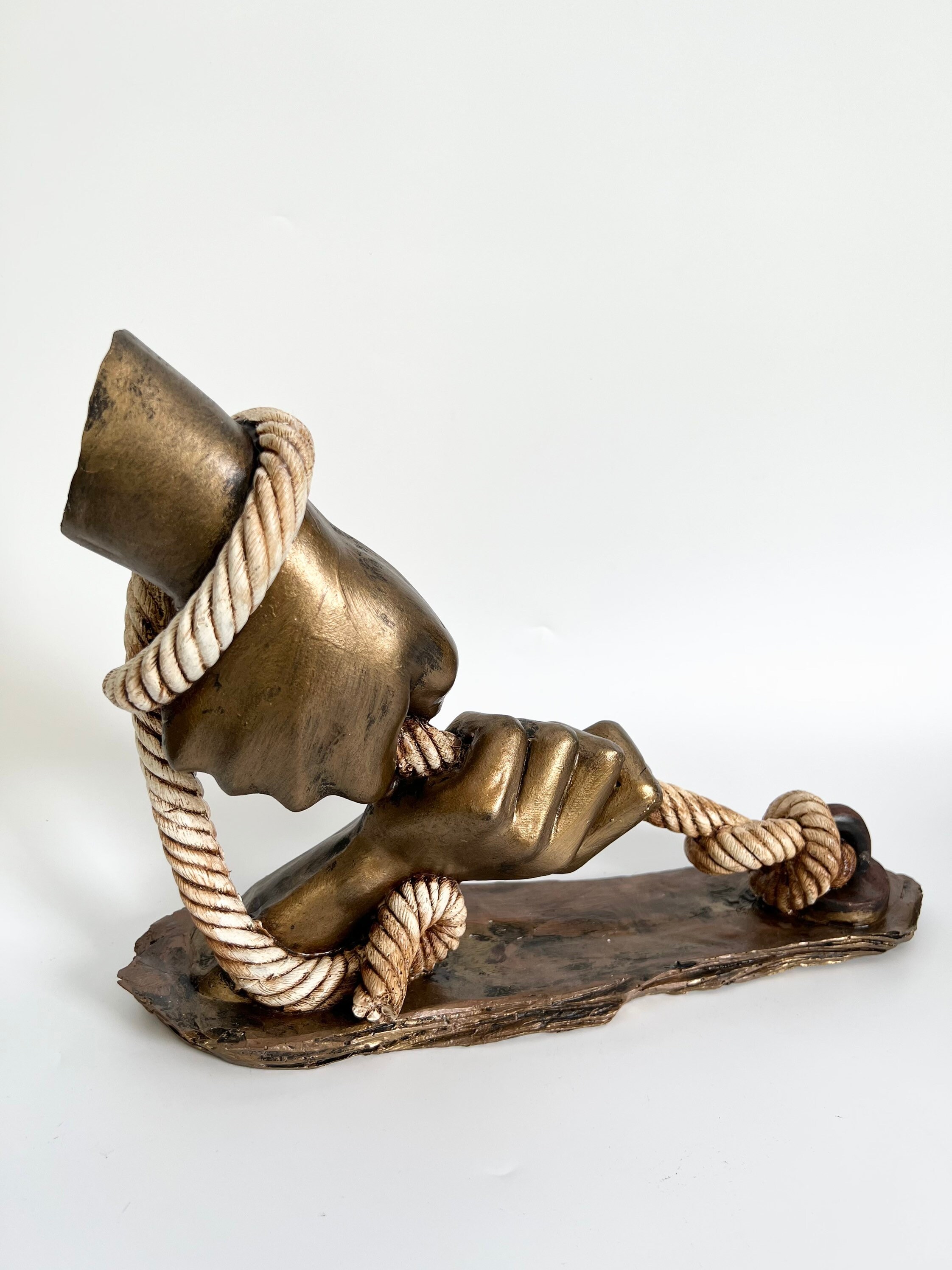 Rope Holding Hand Statue, Hand Wrapped in Rope Sculpture, Sailor Statue ...