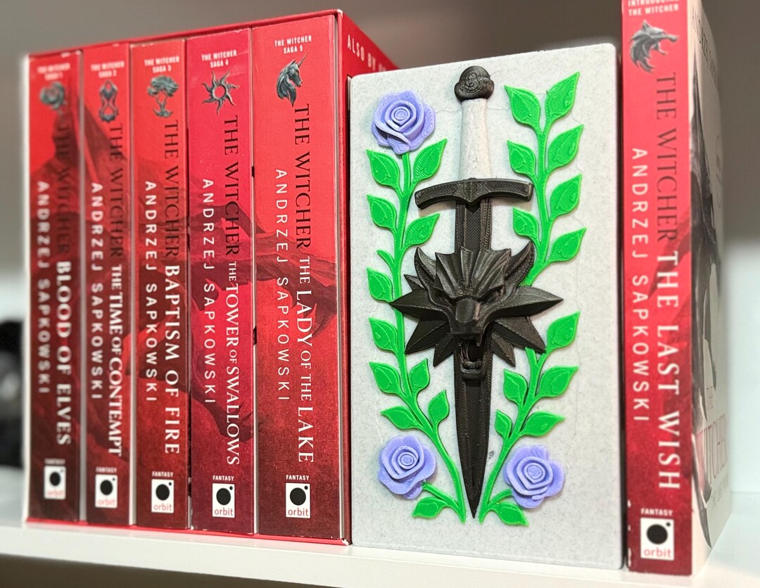 3D Printed Witcher Inspired Bookend | Wolf Medallion & Sword | Fantasy ...