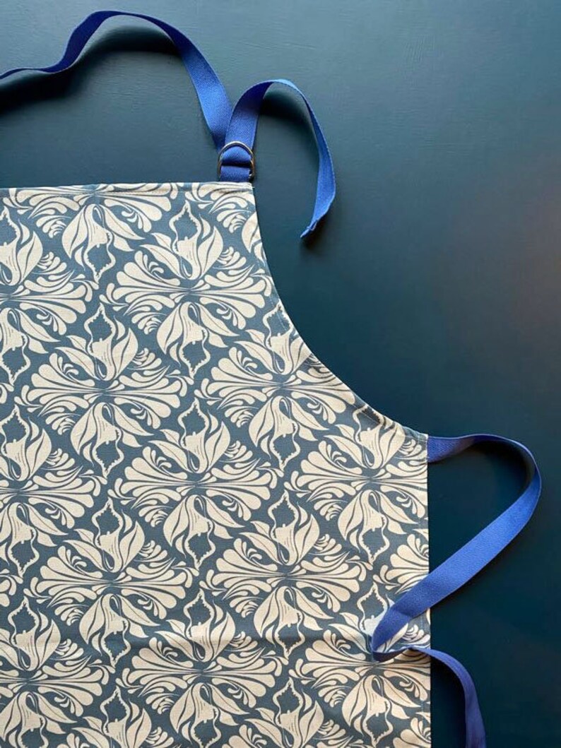 Apron: Calla Lily - Etsy