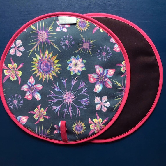 Aga Topper: Midnight Petals | Etsy