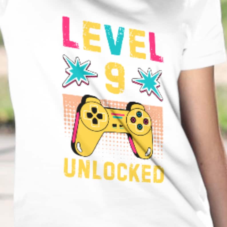 Level 9 Unlocked 9 Year Old Birthday Kids Gamer Retro Vintage 90s Gamer ...