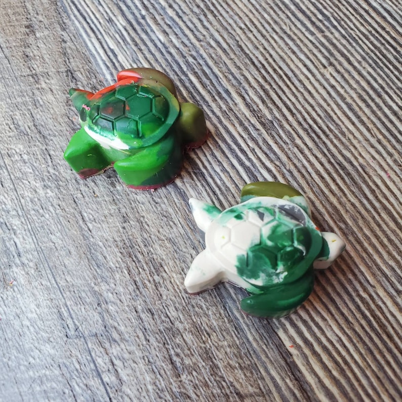 Ocean Themed Crayons turtle, Starfish, Fish Recycled Kids Party Favors ...