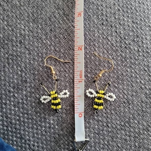 Handmade Beaded Bee Earrings - Etsy Canada