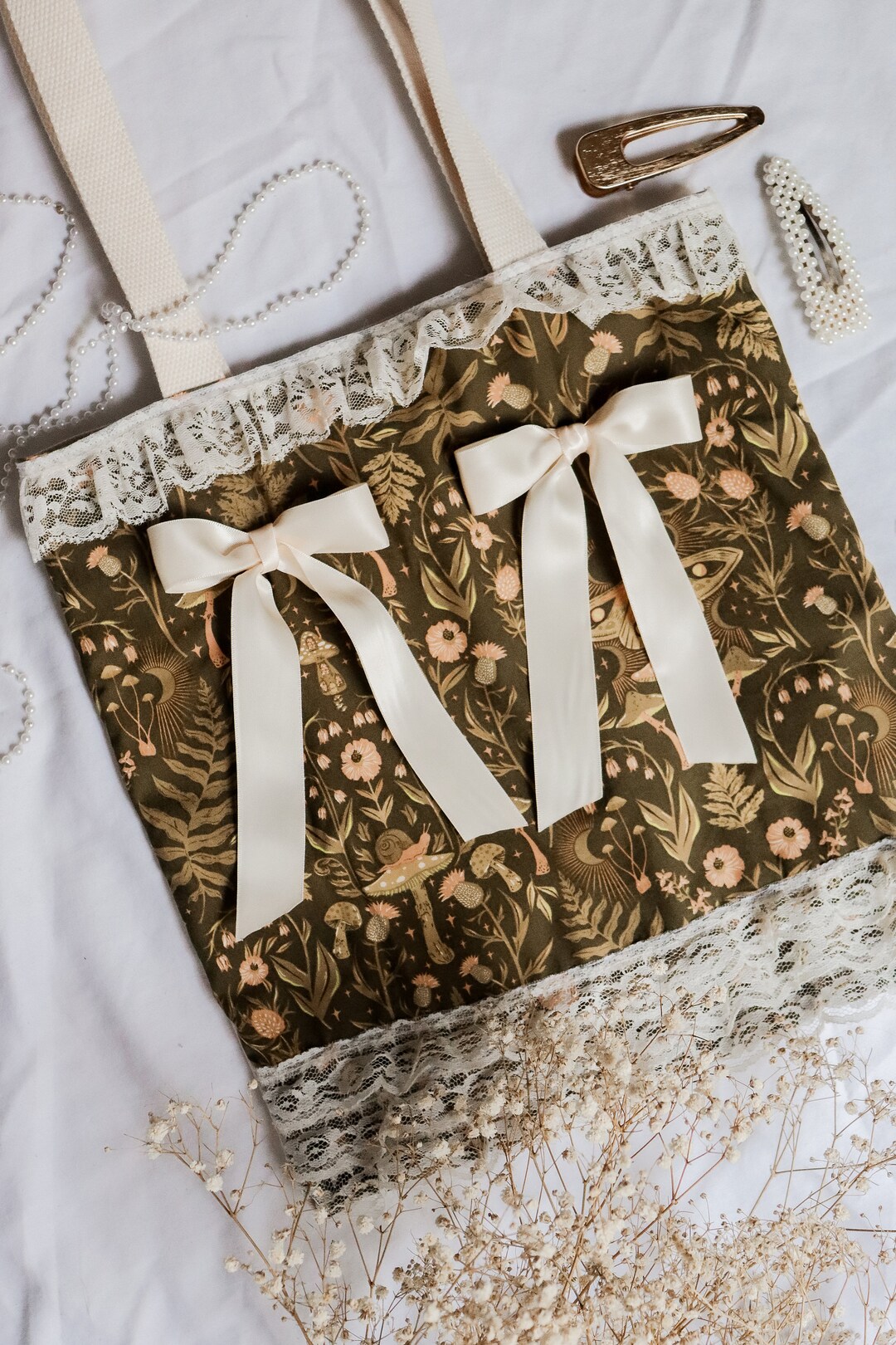 Green Aesthetic Moth and Mushroom Bow and Lace Handmade Shoulder Bag ...