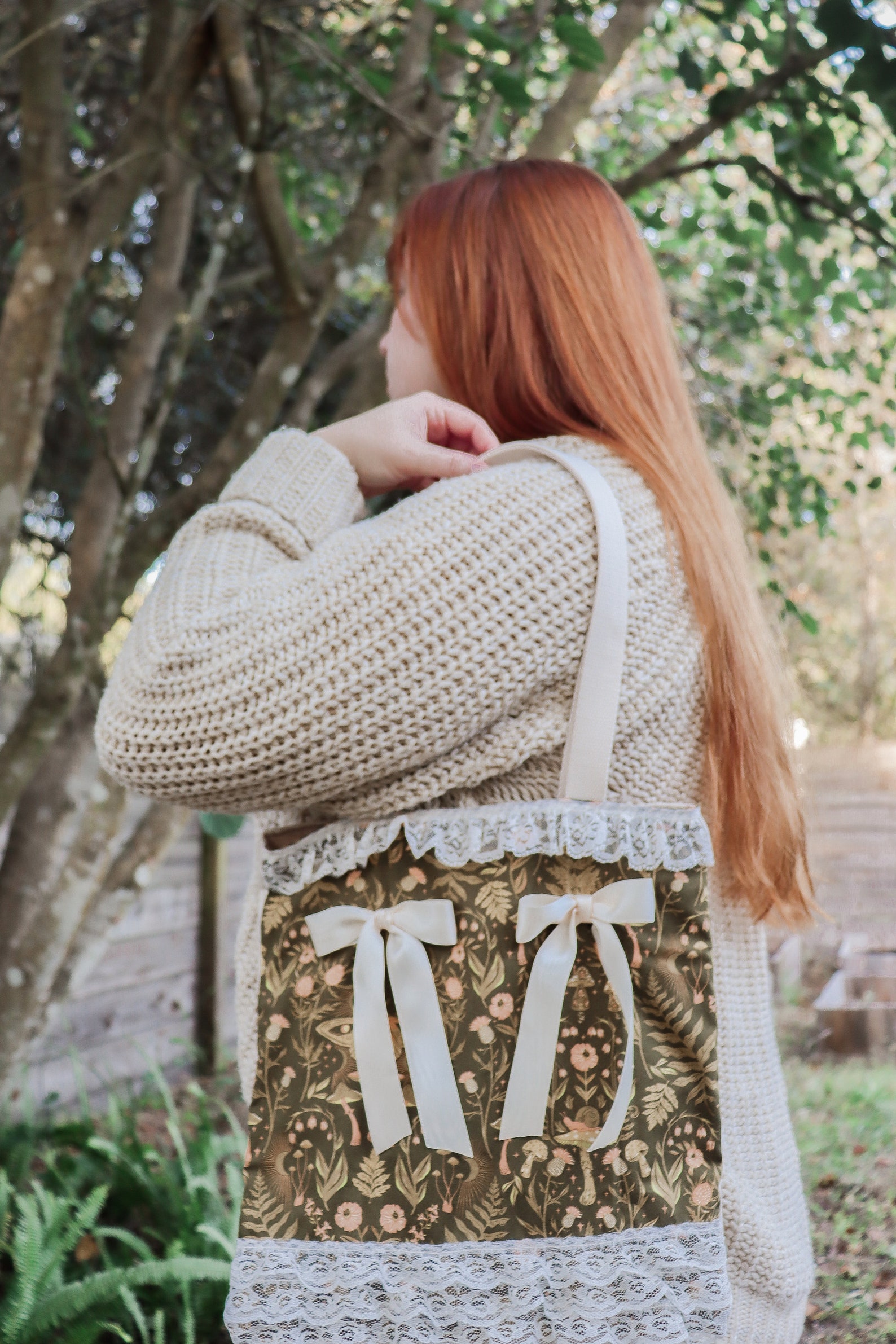 Green Aesthetic Moth and Mushroom Bow and Lace Handmade Shoulder Bag ...