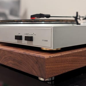 Maple Walnut Record Player Riser / Turntable Anti-vibration Stand ...