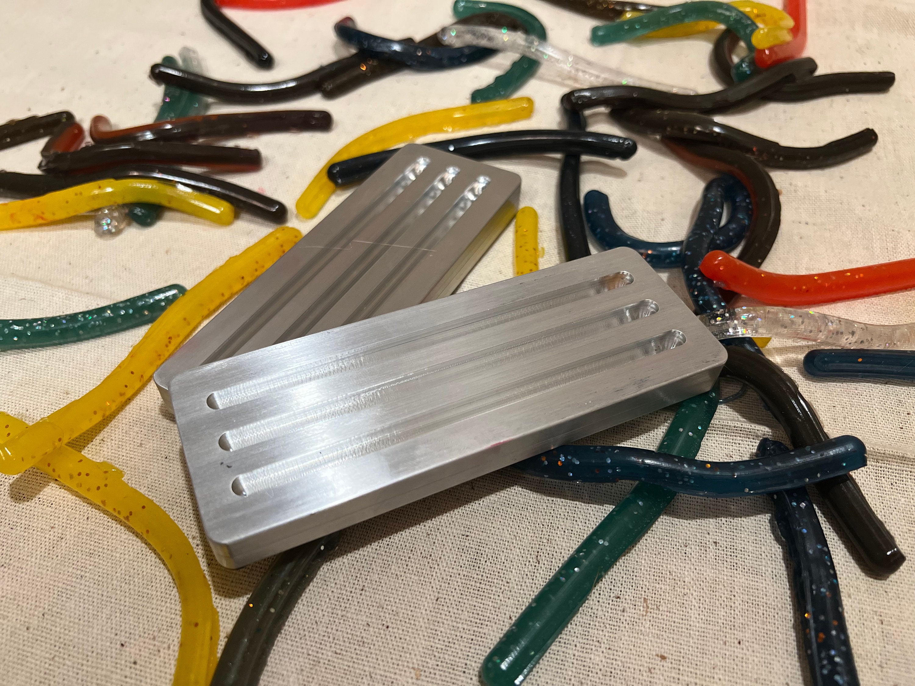 Aluminum Rubber Worm Mold 5" - Etsy