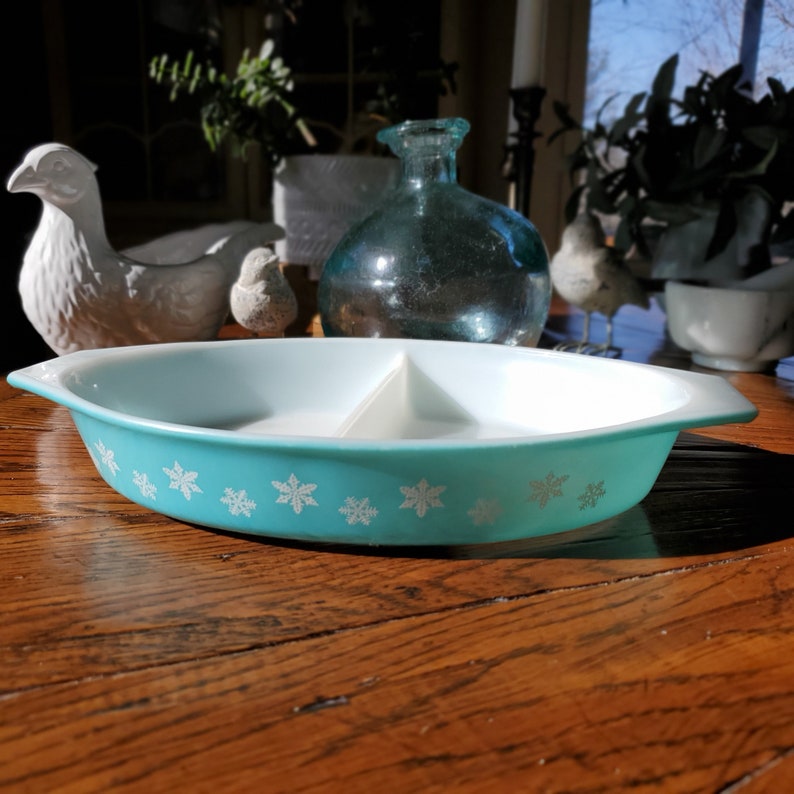 Vintage Pyrex turquoise Snowflake Divided Dish Vintage Rare - Etsy