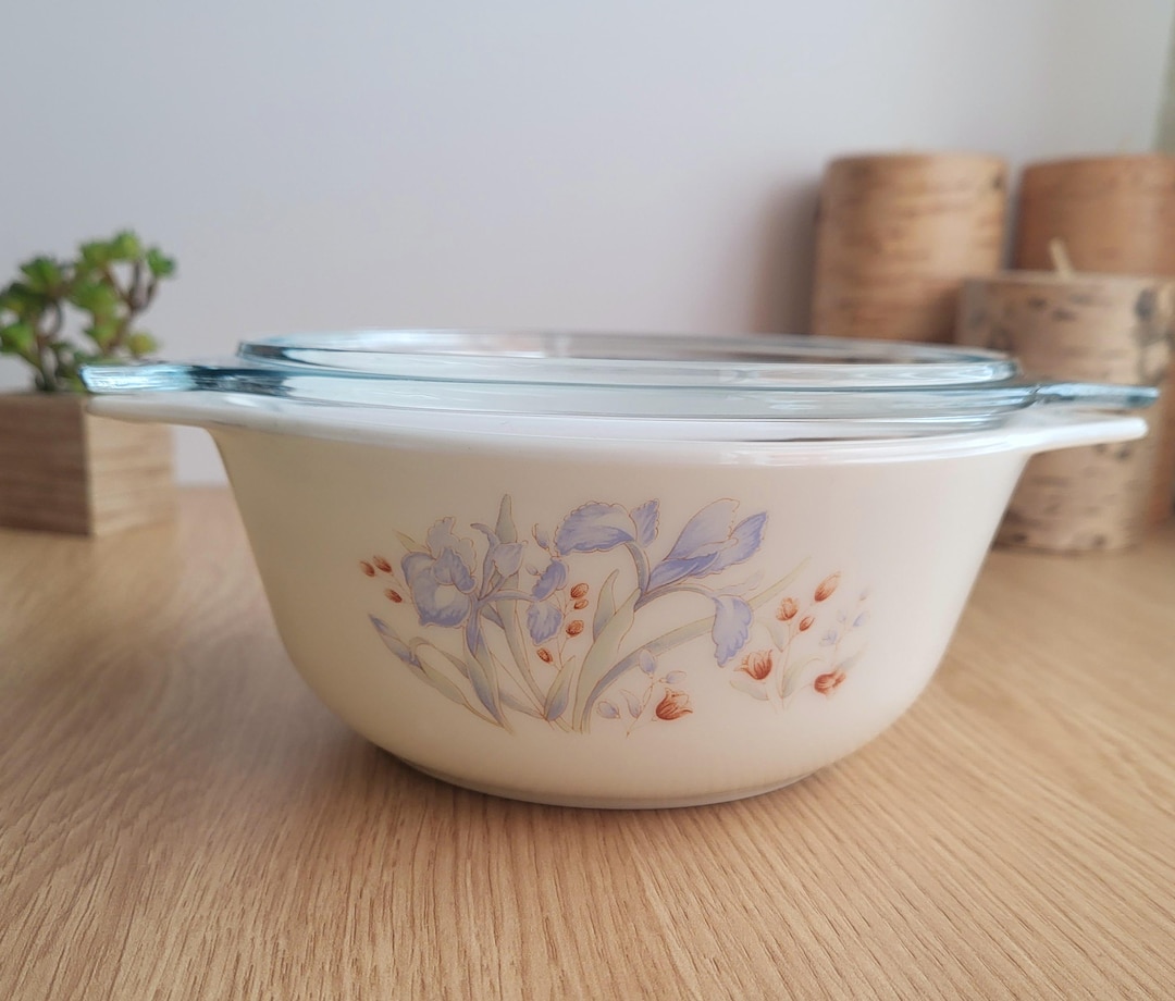 Vintage Pyrex of England Blue Iris Dish With Lid - Etsy