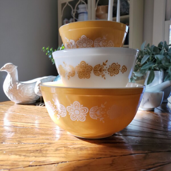 Vintage Pyrex Bowls - Etsy